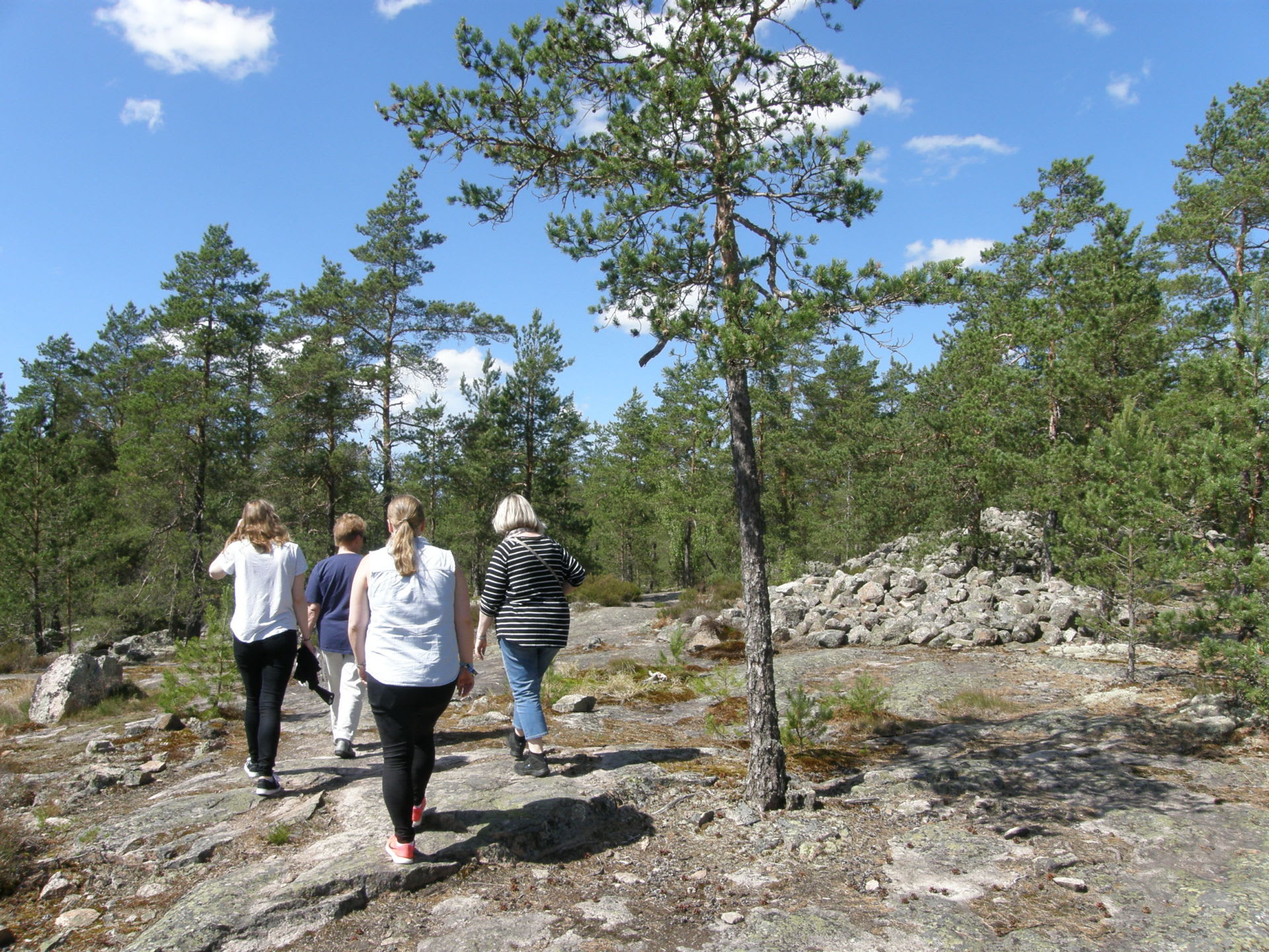 Guided Tour in Sammallahdenmäki - Visit Rauma